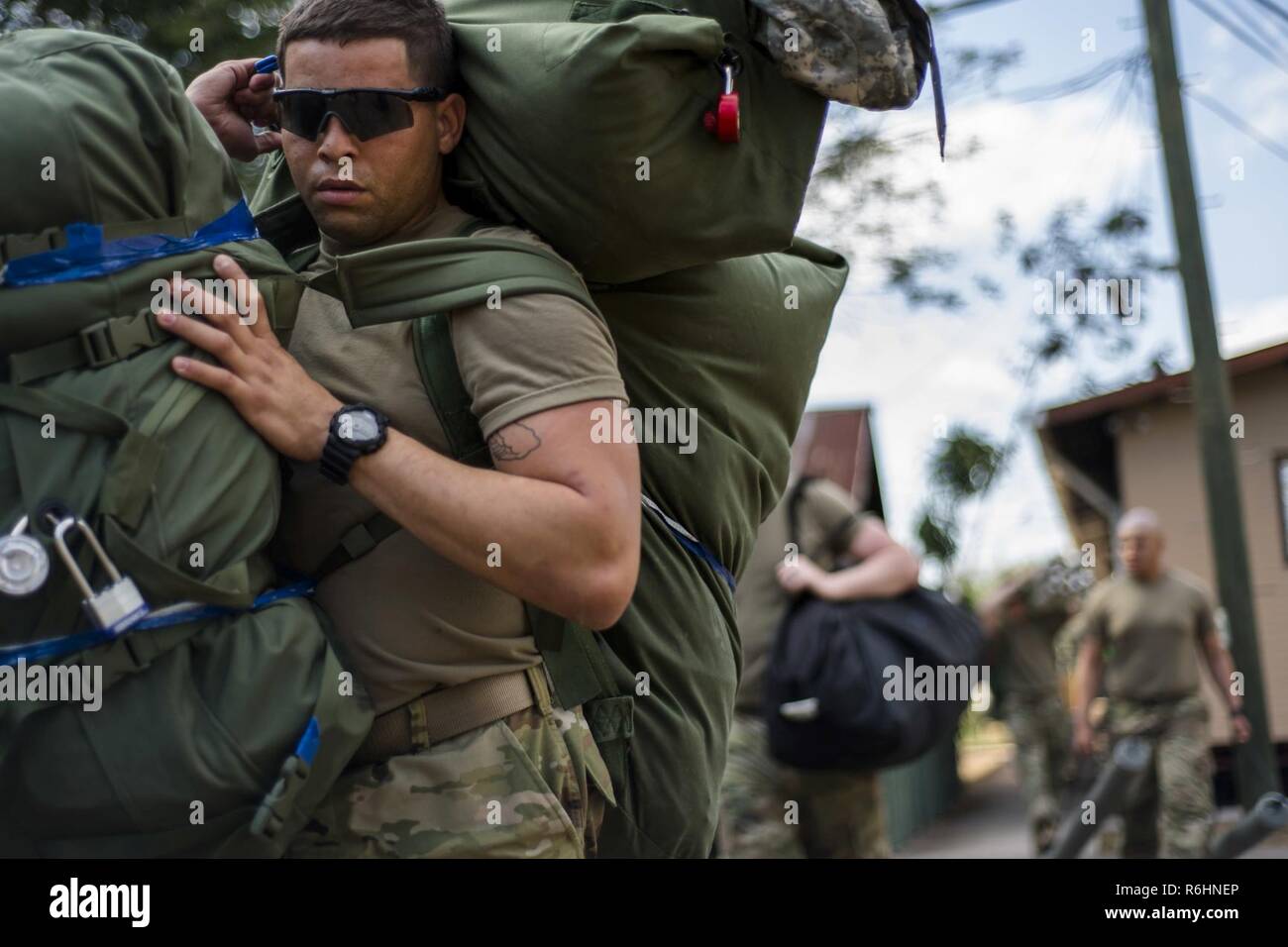 Soldiers from 2nd Battalion, 153rd Infantry Regiment, 39th Infantry ...