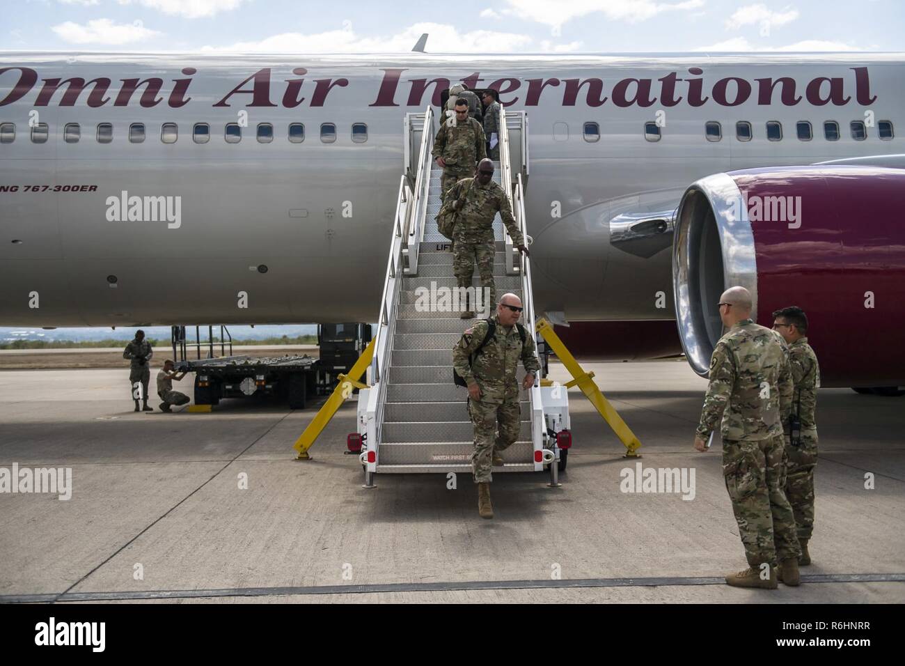 Soldiers from 2nd Battalion, 153rd Infantry Regiment, 39th Infantry ...