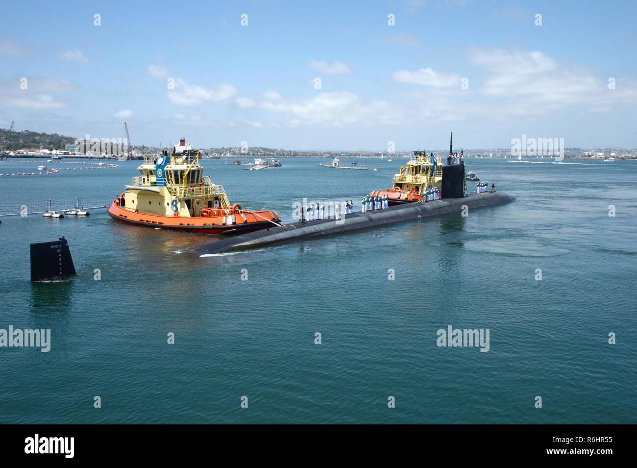 SAN DIEGO (May 18, 2017) The Los Angeles-class fast attack submarine ...