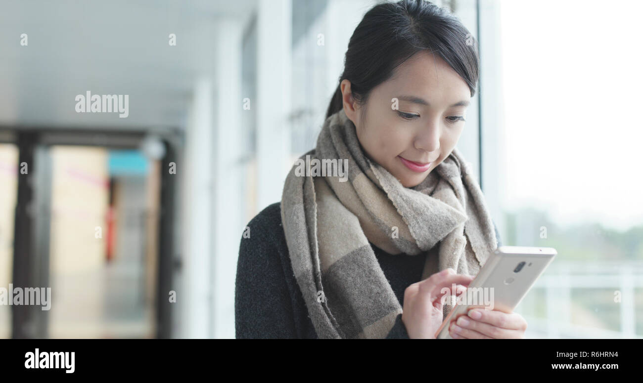Lady boss reading email on hi-res stock photography and images - Alamy