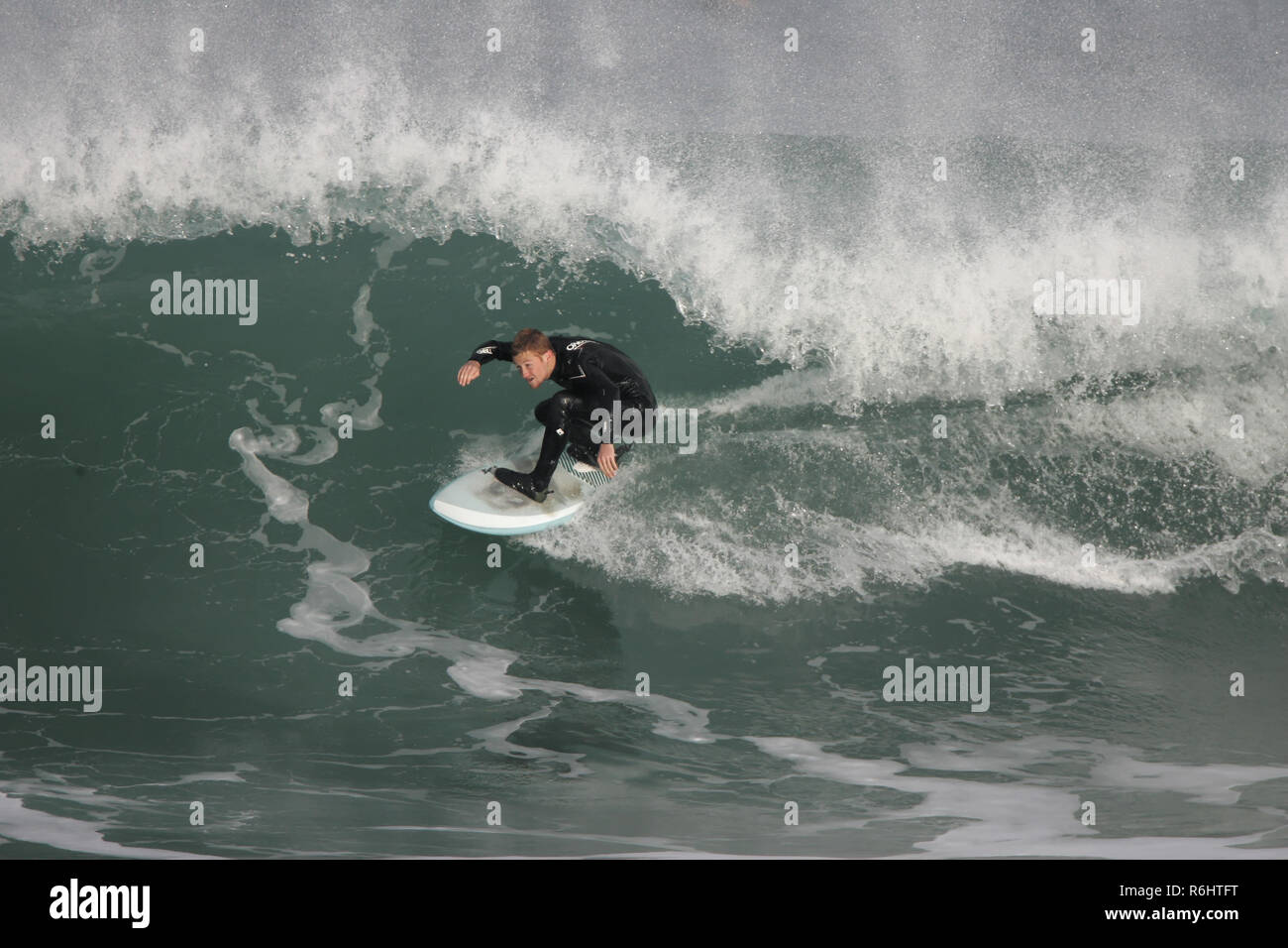Ben skinner cribbar surfing hi-res stock photography and images - Alamy