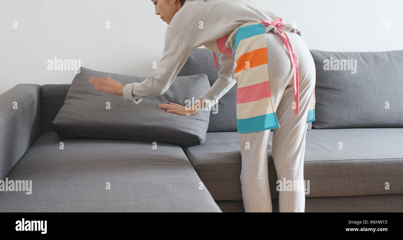 Girl putting pin hi-res stock photography and images - Alamy