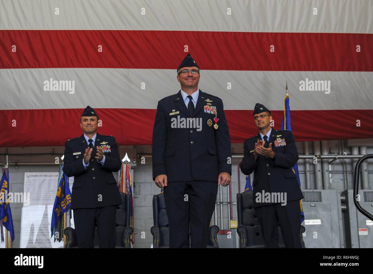 Col. James Mott takes command of the 1st Special Operations Group from ...