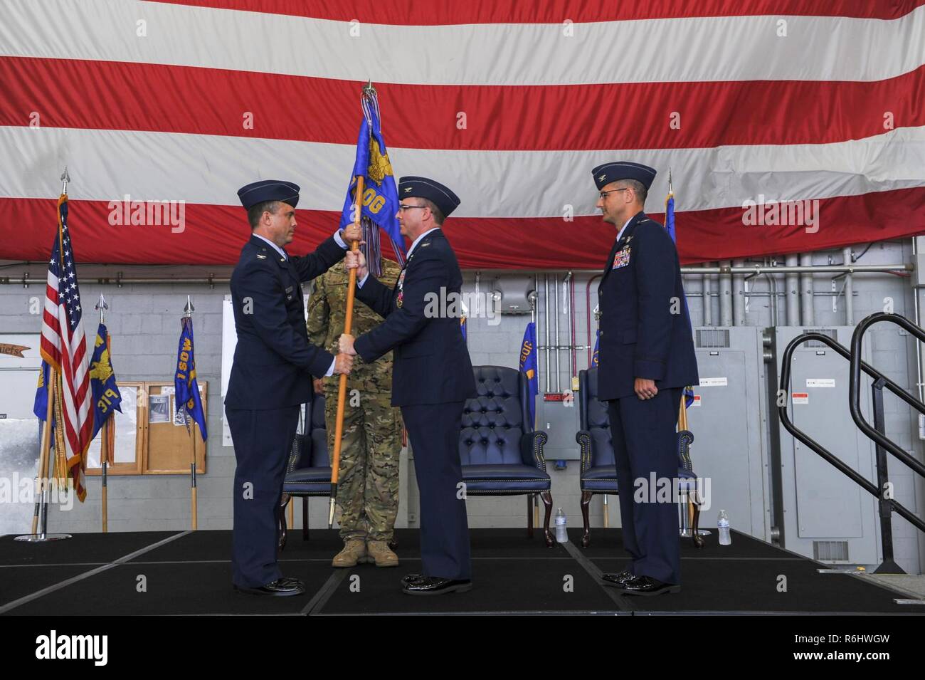 Col. James Mott takes command of the 1st Special Operations Group from ...