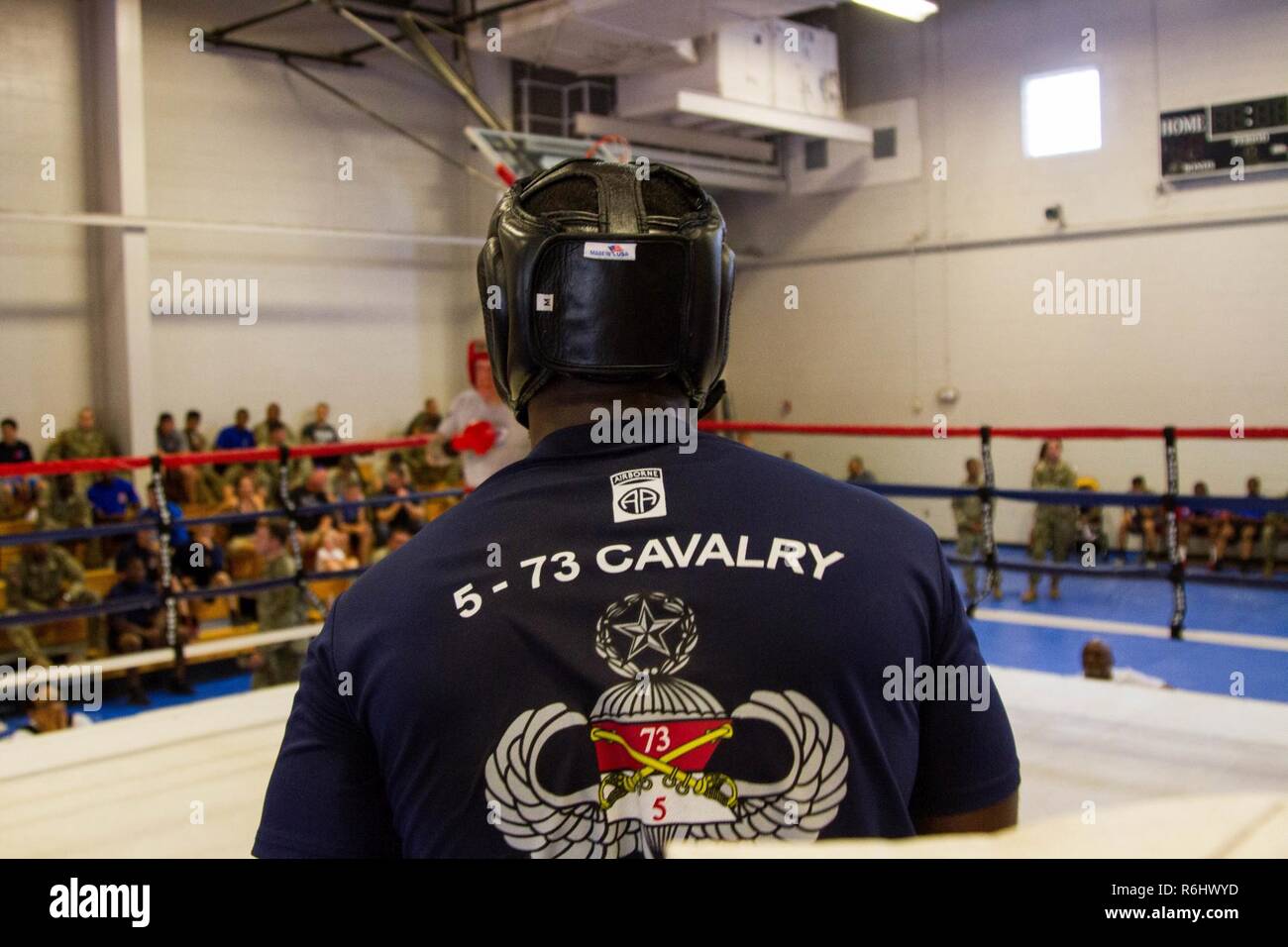 Paratroopers assigned to 82nd Airborne Division compete in a boxing ...