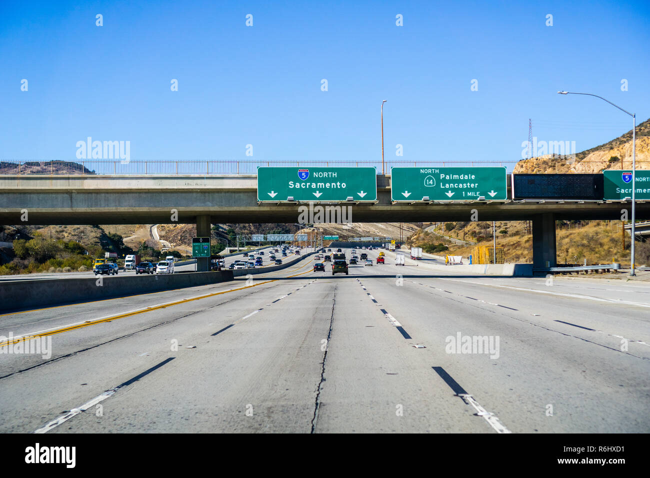 Los angeles freeway intersection hi-res stock photography and images ...