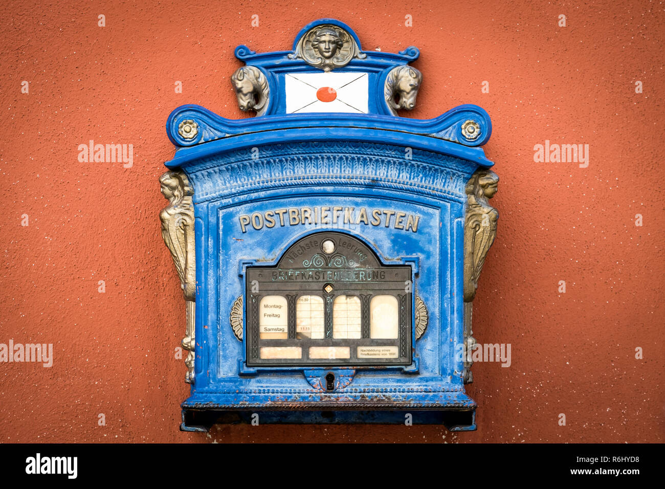 Historic letterbox hi-res stock photography and images - Alamy