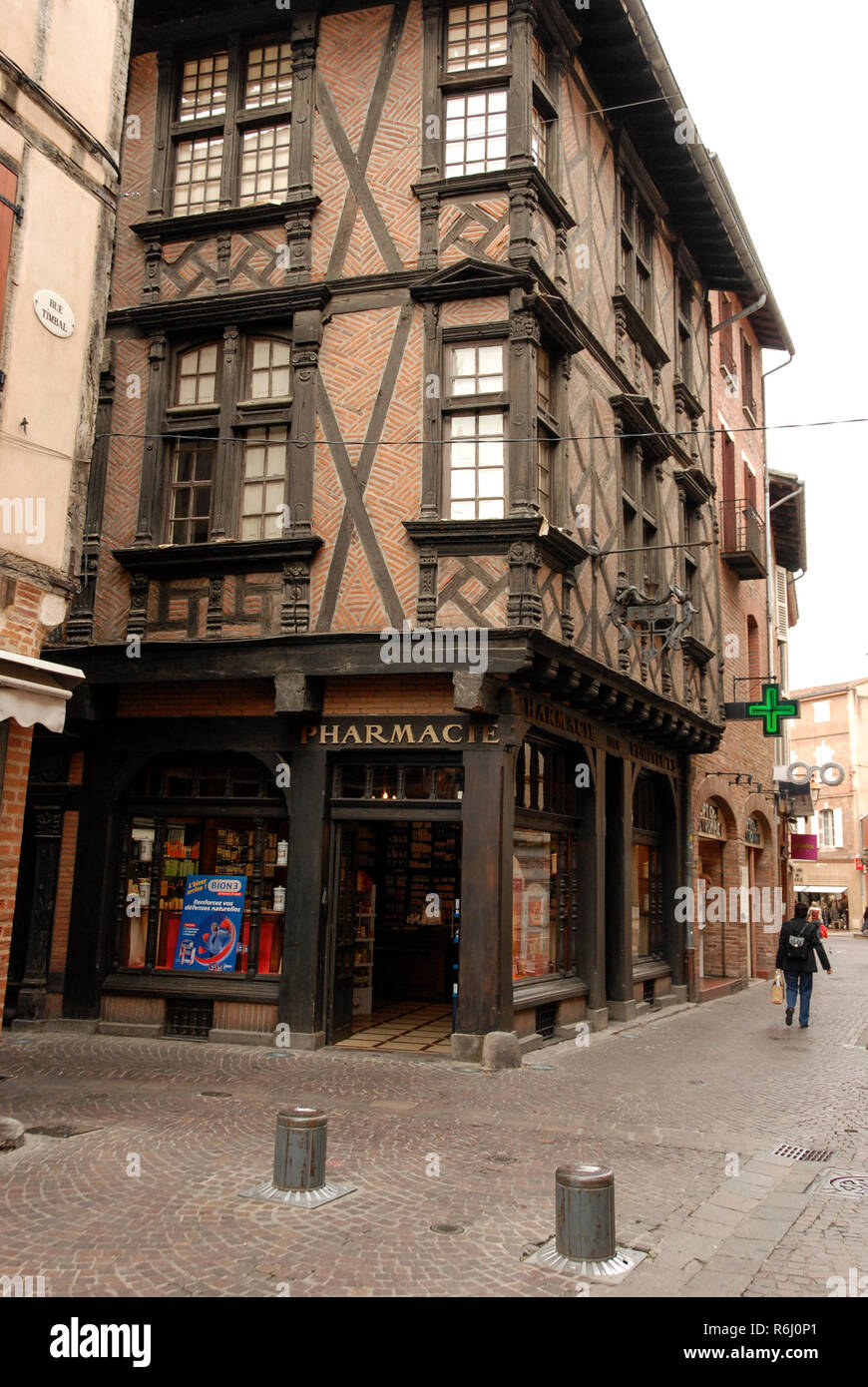 One of the many timber-framed centuries old buildings Stock Photo - Alamy