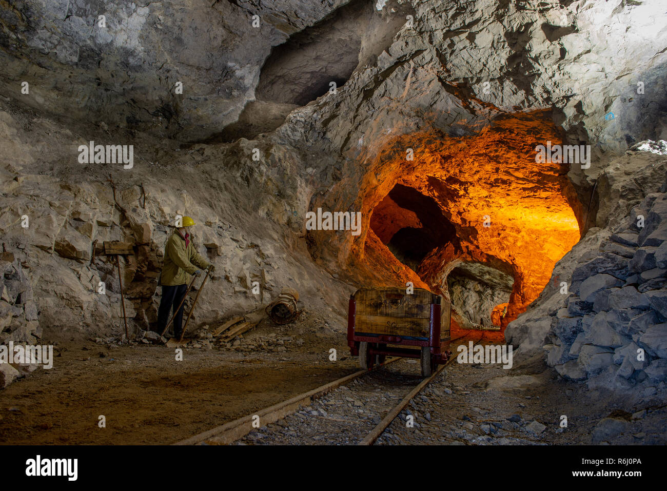 Ancient mines hi-res stock photography and images - Alamy