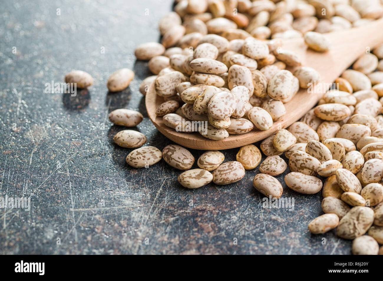 Dried borlotti beans Stock Photo - Alamy