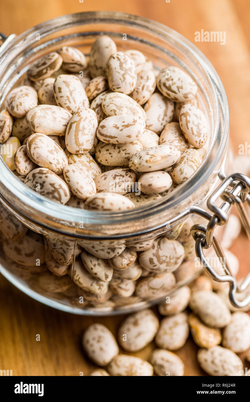 Dried borlotti beans Stock Photo - Alamy