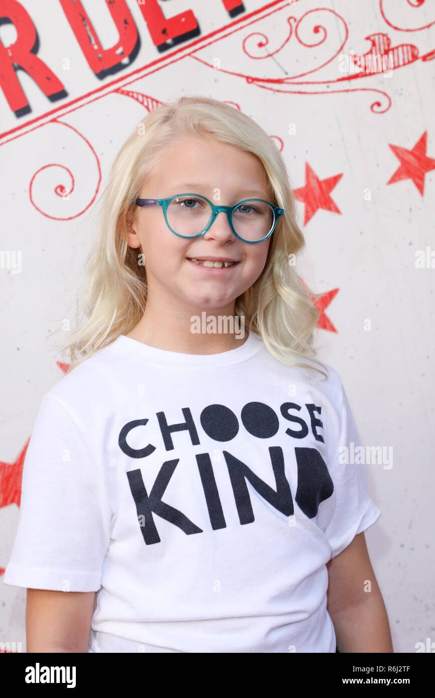 Free2Luv's 'Unstoppable: Tour De Force' Cirque Benefit for Anti ...