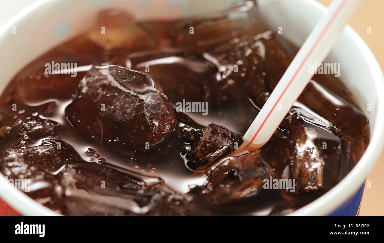 Cola soft drink bubbles Stock Photo - Alamy