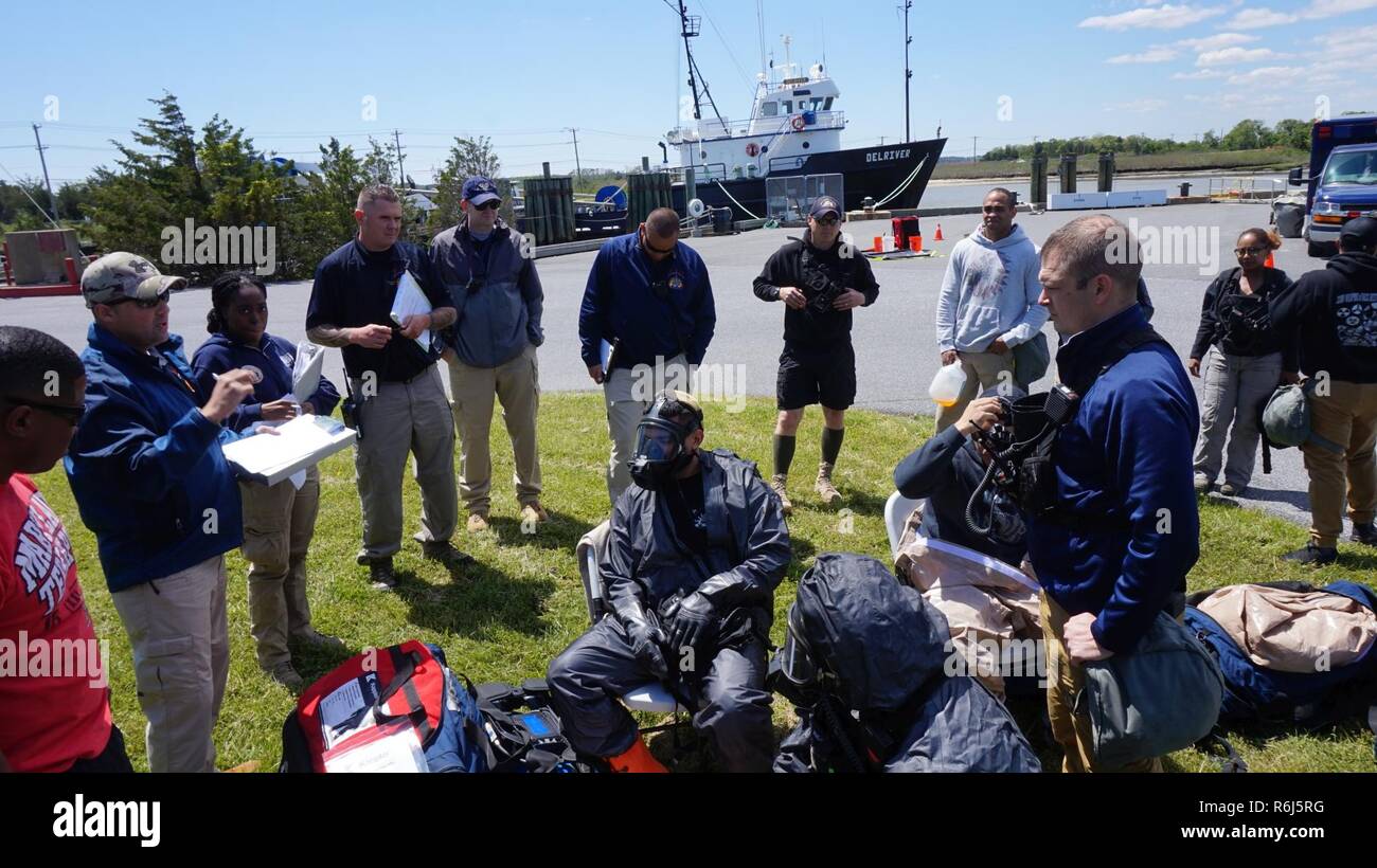 The District of Columbia National Guard’s 33rd Civil Support Team (CST ...