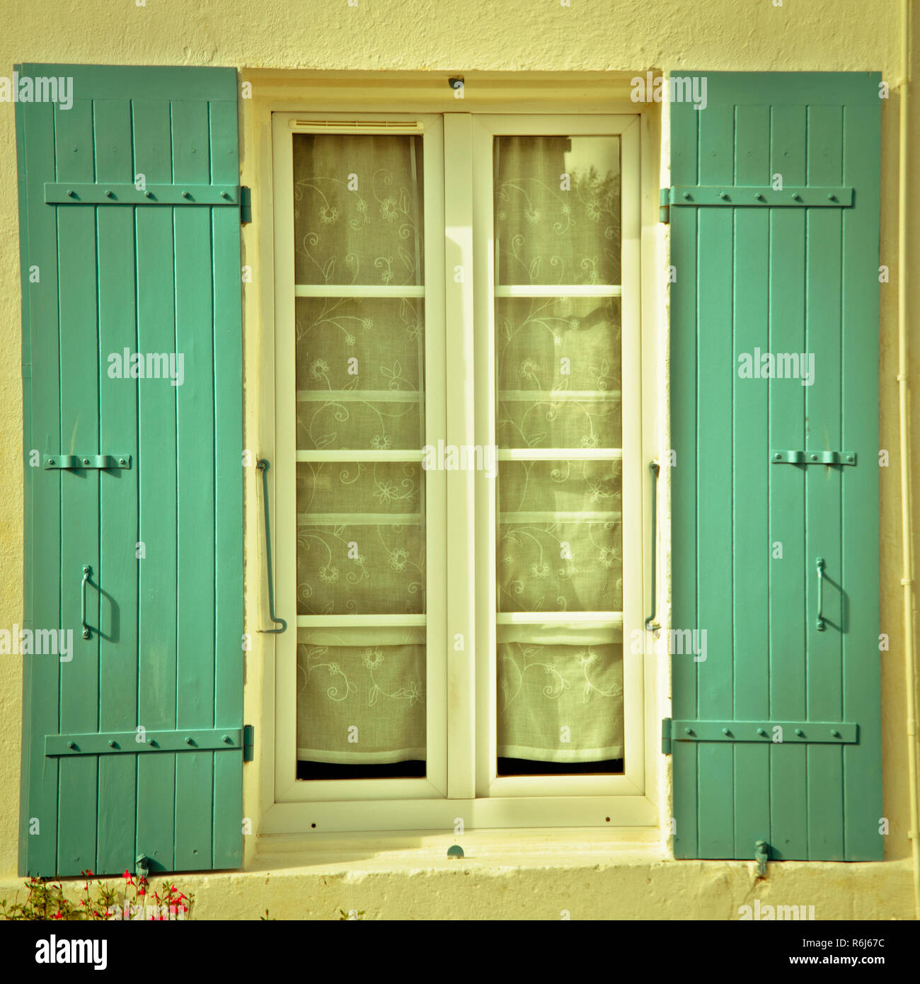 Vintage windows wood shutters hi-res stock photography and images - Alamy