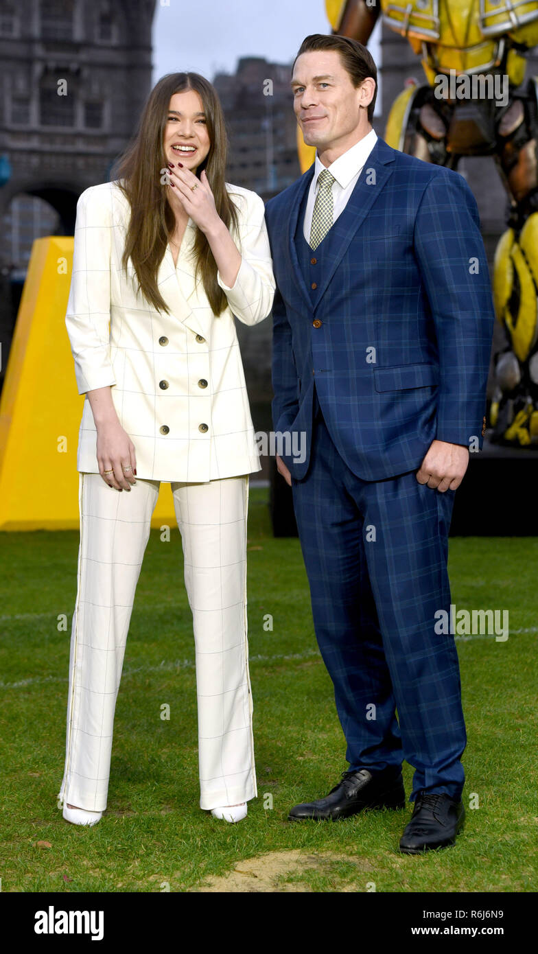 Photo Must Be Credited ©Alpha Press 079965 05/12/2018 Hailee Steinfeld ...