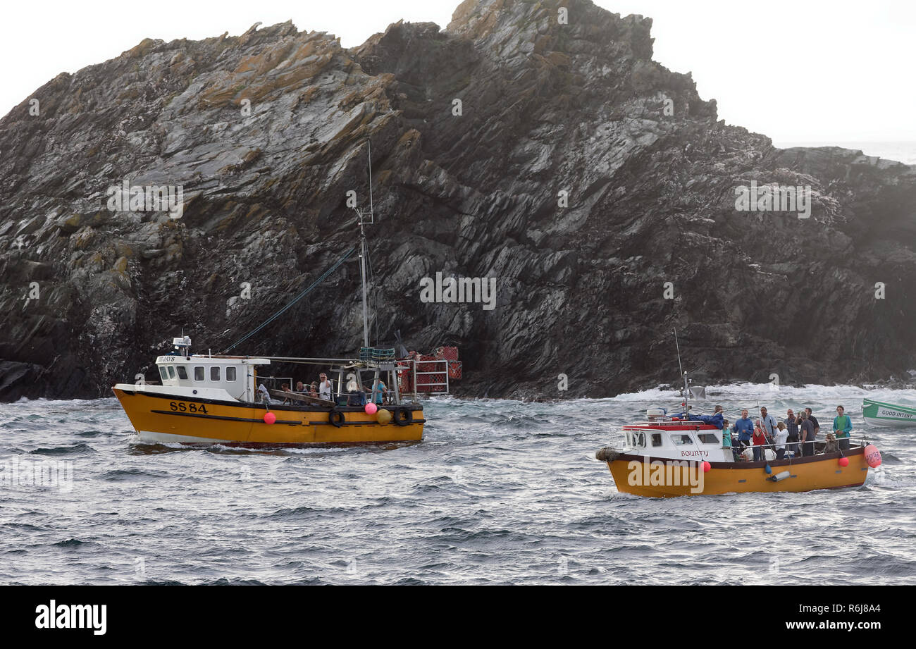 Gig rowing race, Atkinson Trophy, Gannel estuary to Newquay Harbour.UK ...