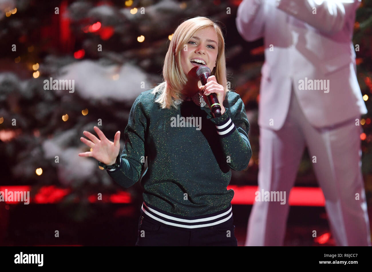 05 December 2018, Bavaria, München: Marie Wegener, singer, at the TV ...