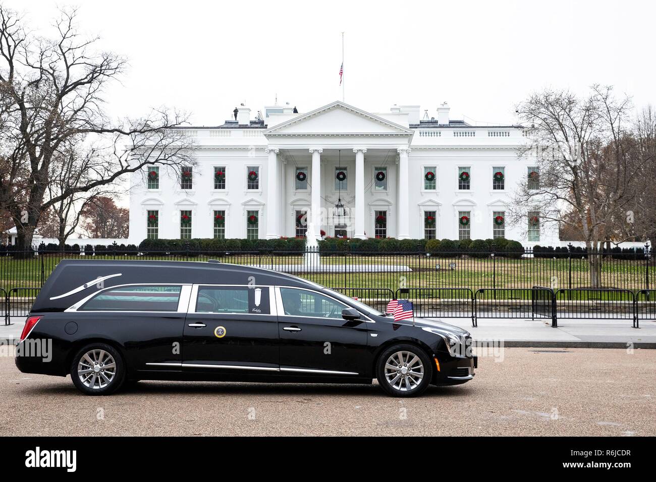 Hearse procession hi-res stock photography and images - Alamy