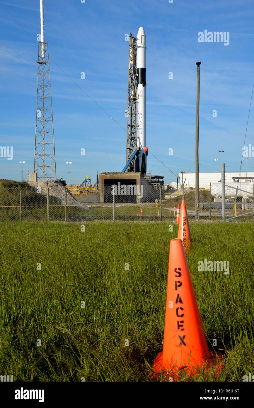 Falcon 600 hi-res stock photography and images - Alamy