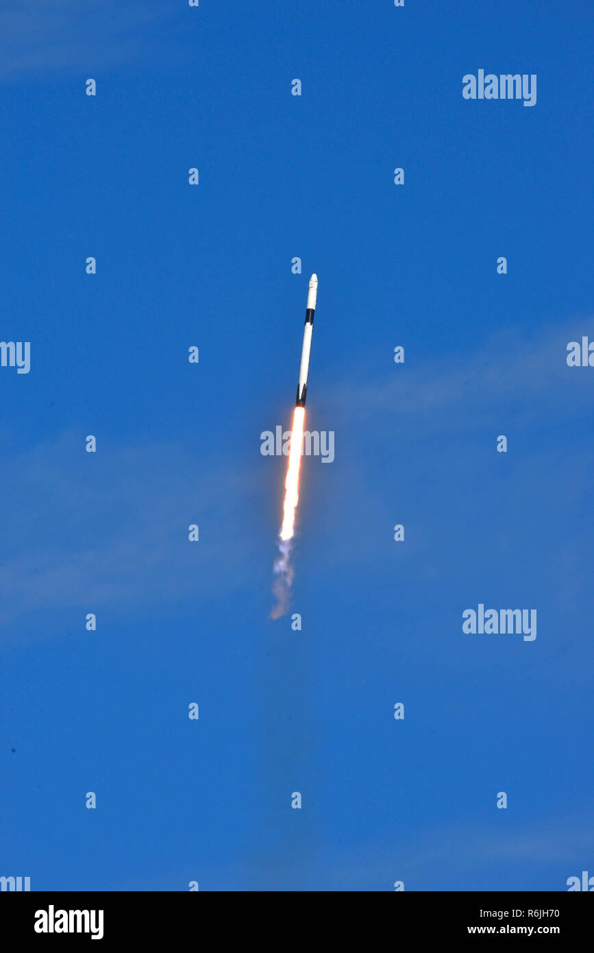 Falcon 600 hi-res stock photography and images - Alamy