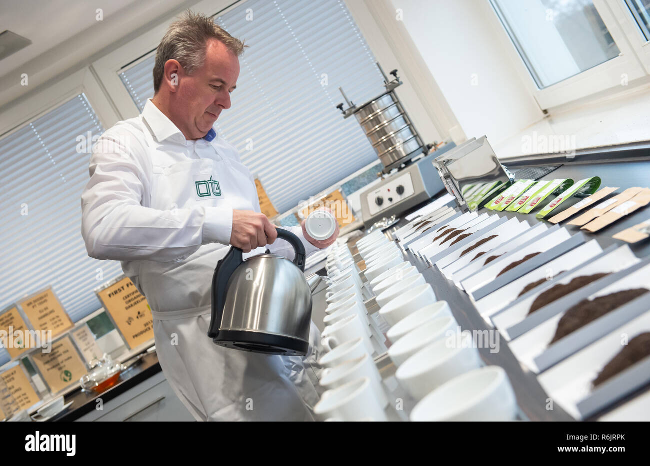 Seevetal, Germany. 12th Nov, 2018. Stefan Feldbusch, Chief Tea Taster ...