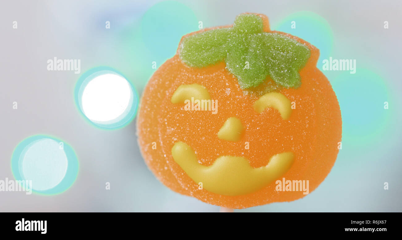 Halloween pumpkin candy Stock Photo - Alamy