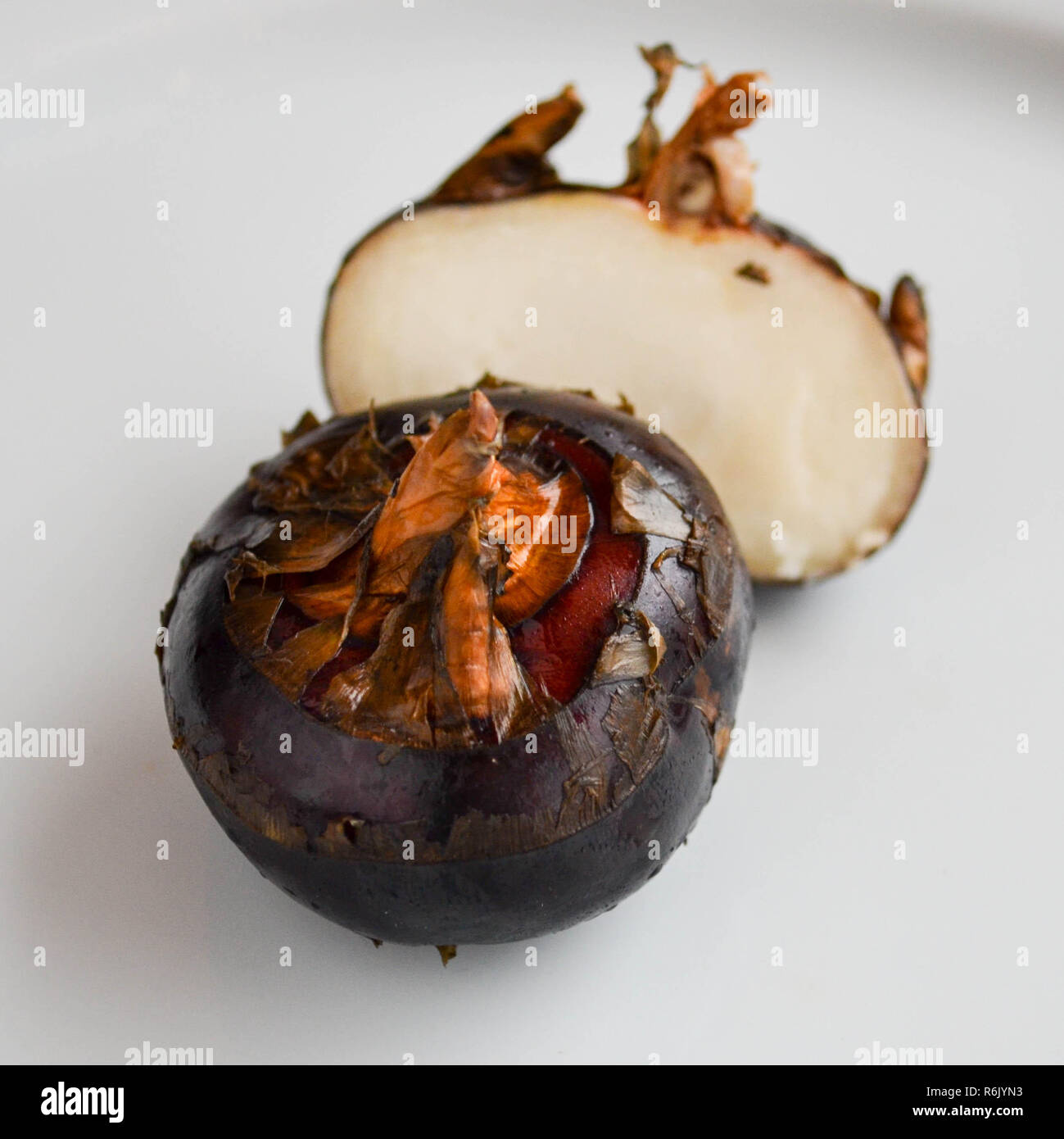 Water Chestnuts Stock Photos & Water Chestnuts Stock Images - Alamy