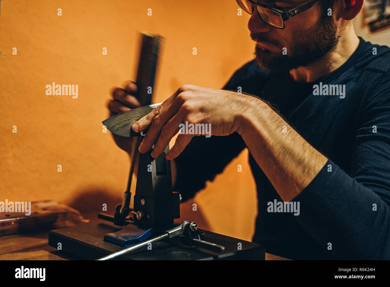 Professional knife hi-res stock photography and images - Alamy