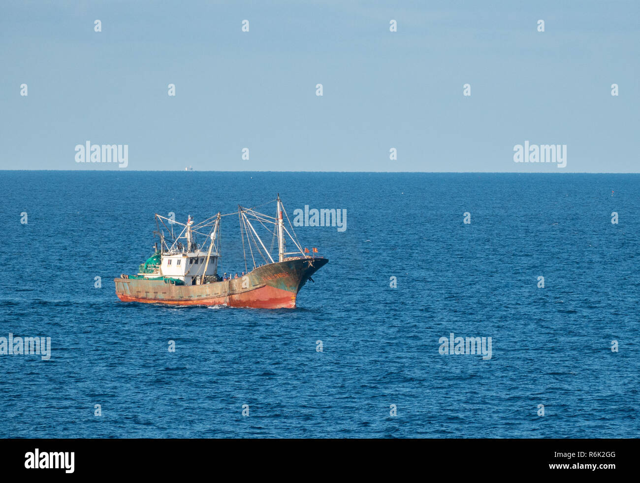 Old rusty trawler hi-res stock photography and images - Alamy
