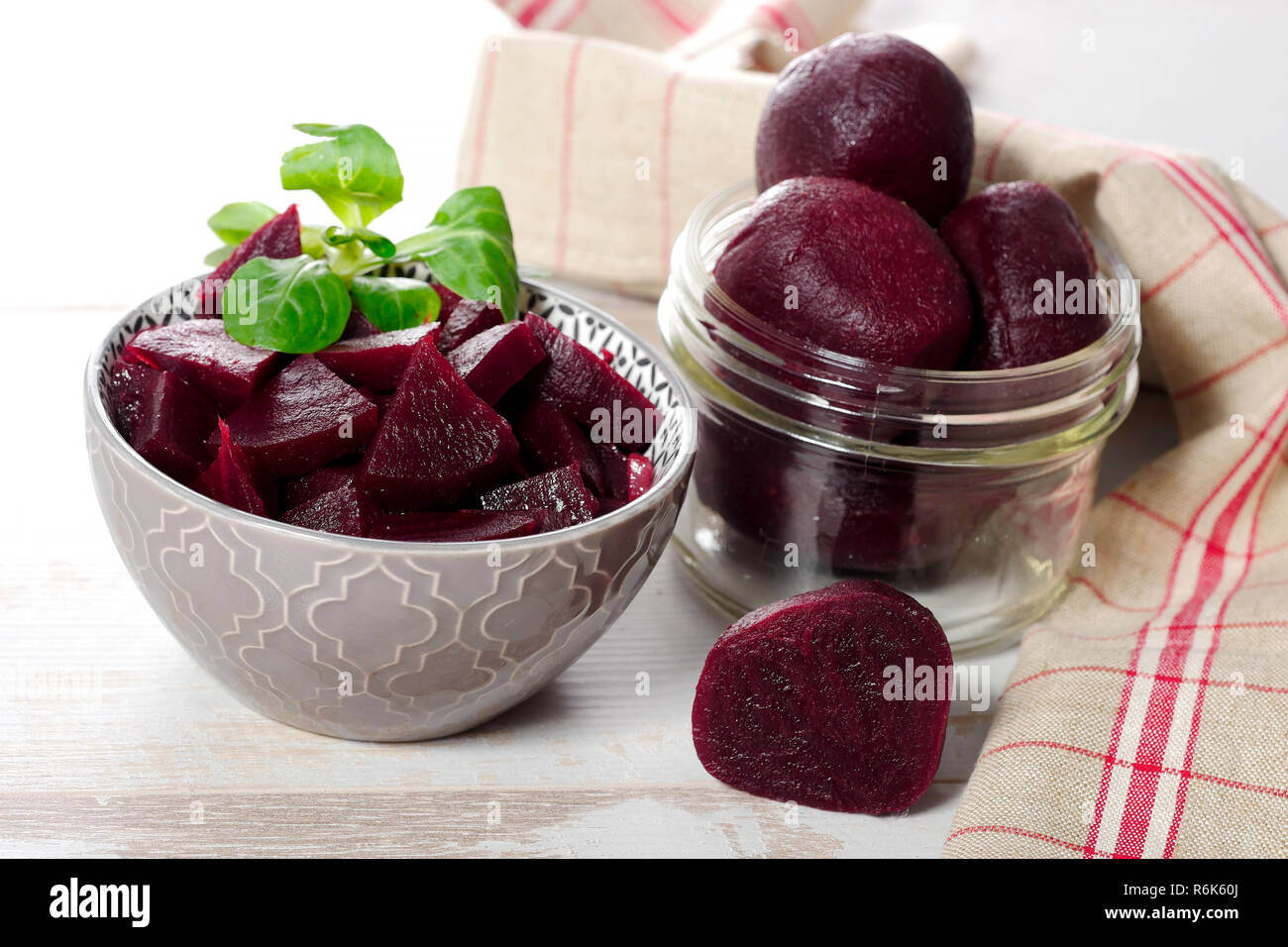 red beetroot cutting into pieces in a bowl Stock Photo - Alamy