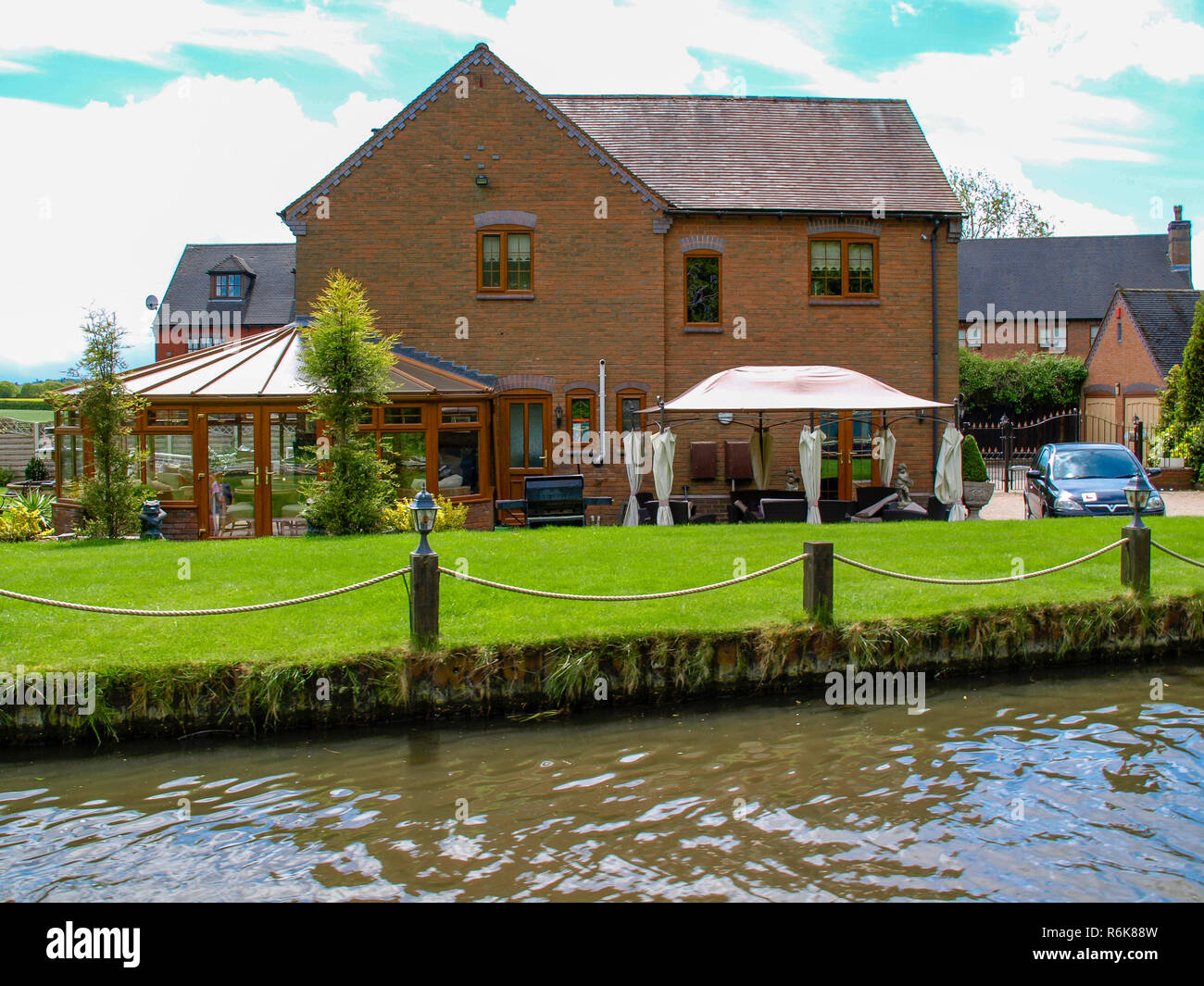 Grand western canal towpath hi-res stock photography and images - Alamy