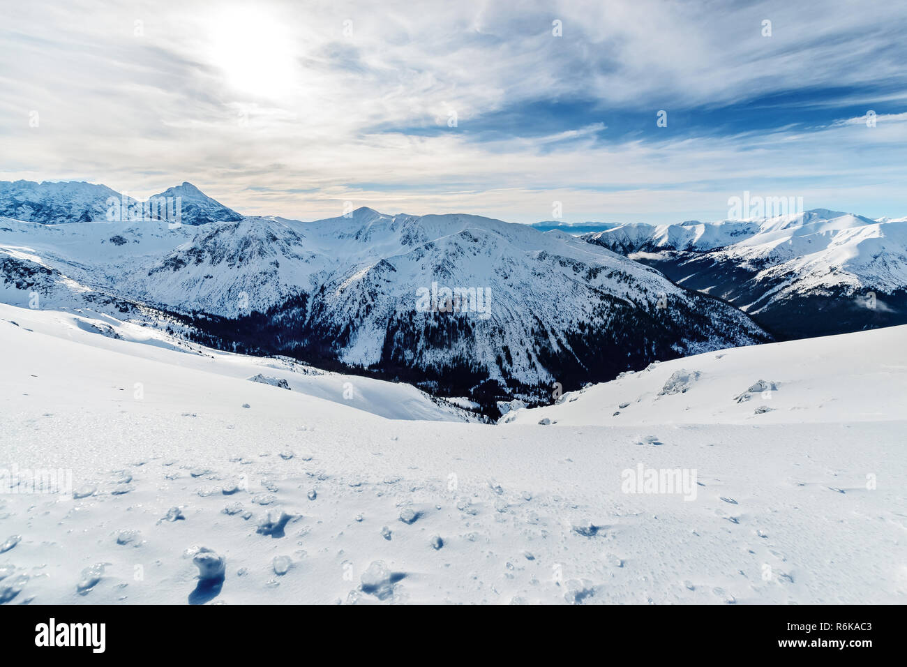 Snow-covered high Tatras in Poland, Europe. Winter foto Stock Photo - Alamy