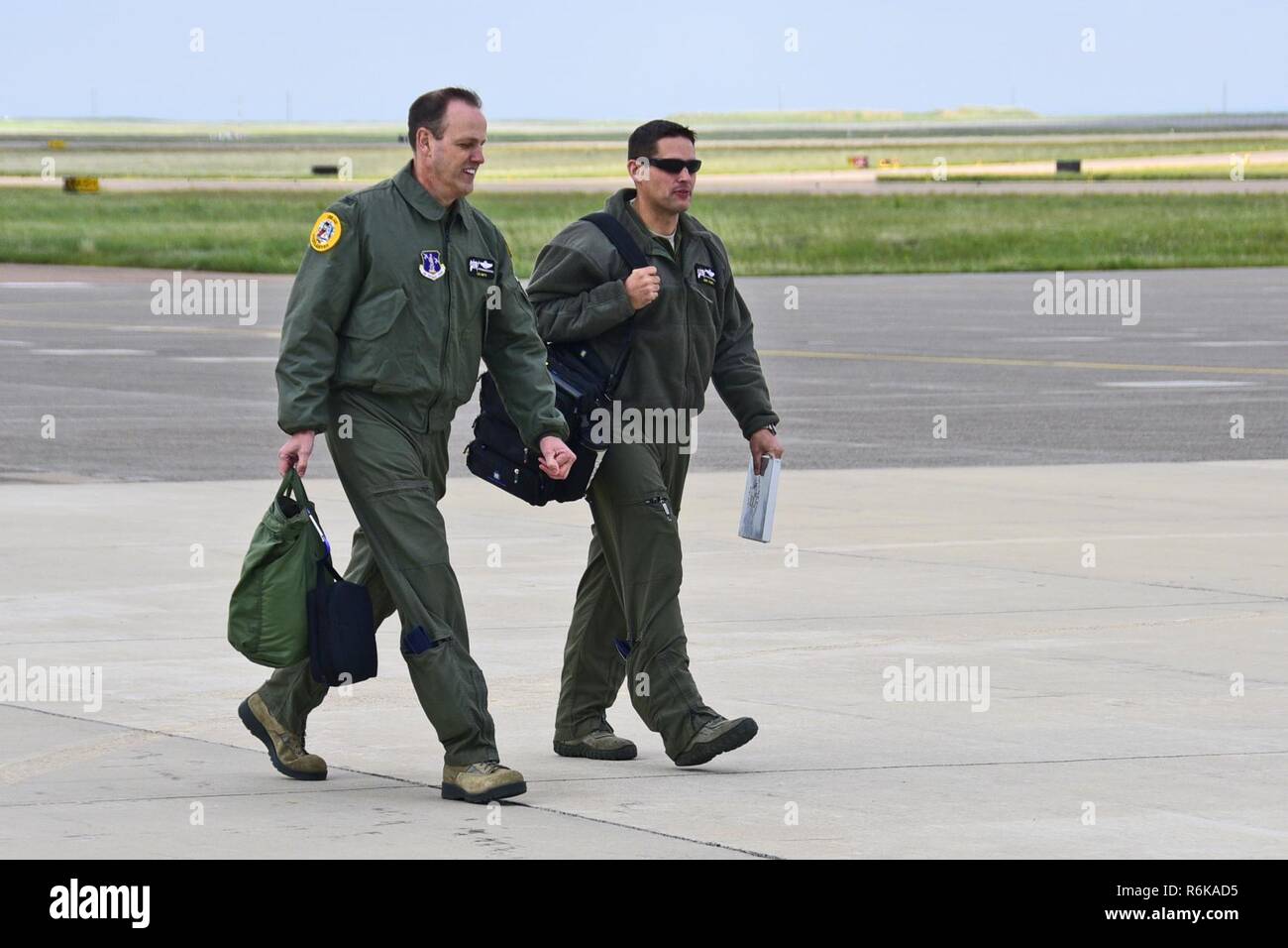 120th Airlift Wing Commander Col. Lee Smith and his copilot, Maj. John ...