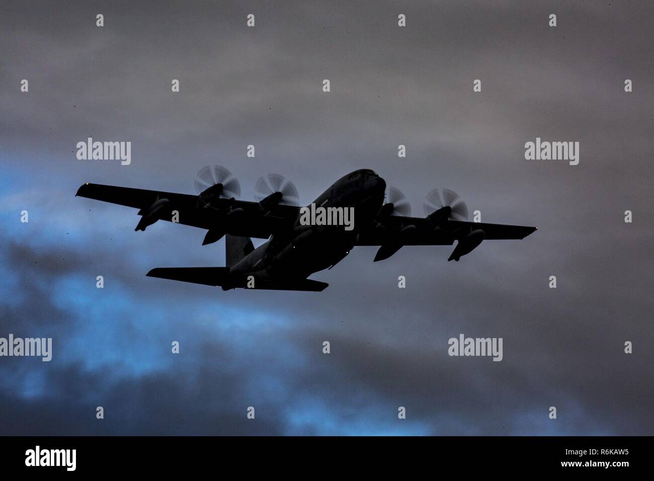 Marine Aerial Refueler Transport Squadron (VMGR) 152 conducts flight ...