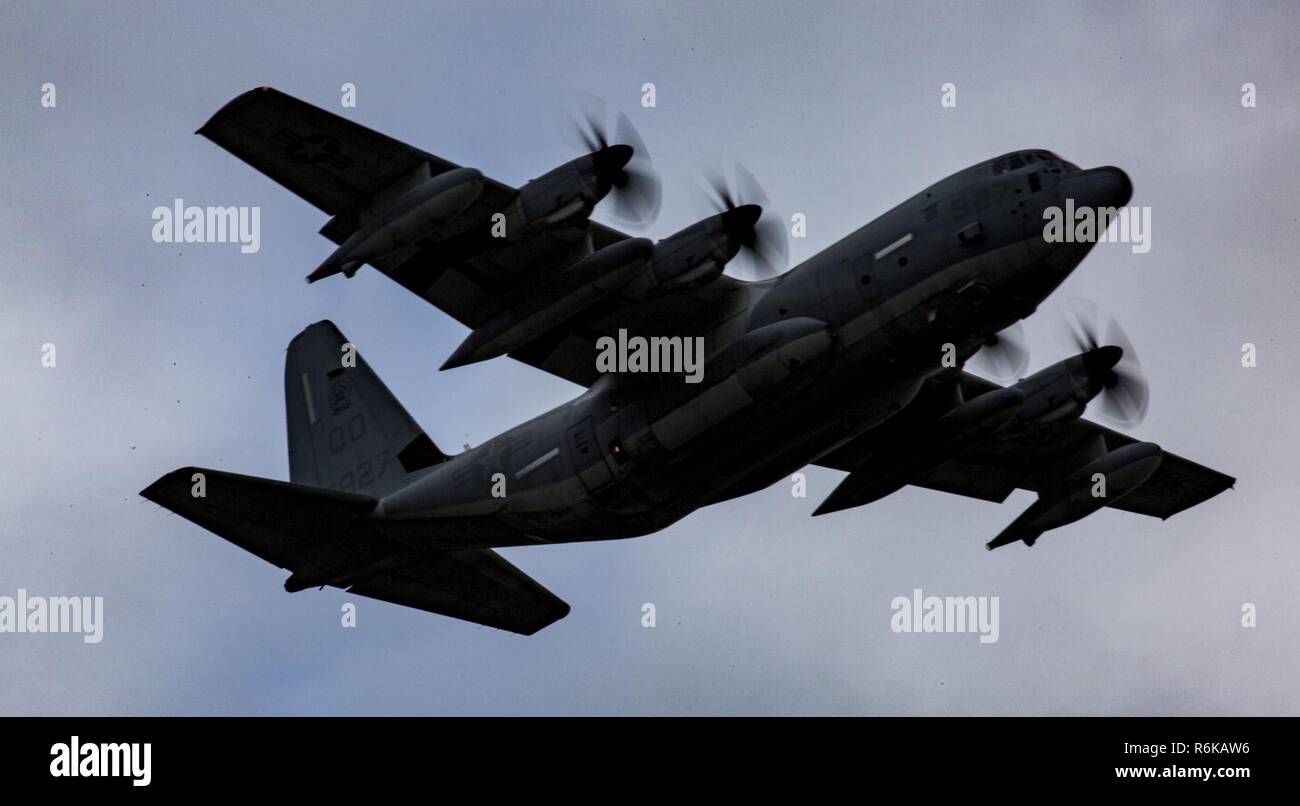 Marine Aerial Refueler Transport Squadron (VMGR) 152 conducts flight ...