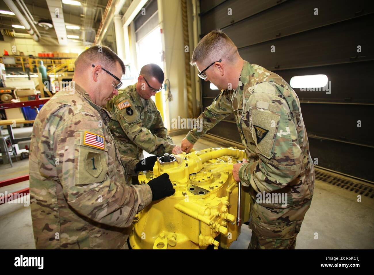 Army Oil Analysis Program High Resolution Stock Photography and Images ...