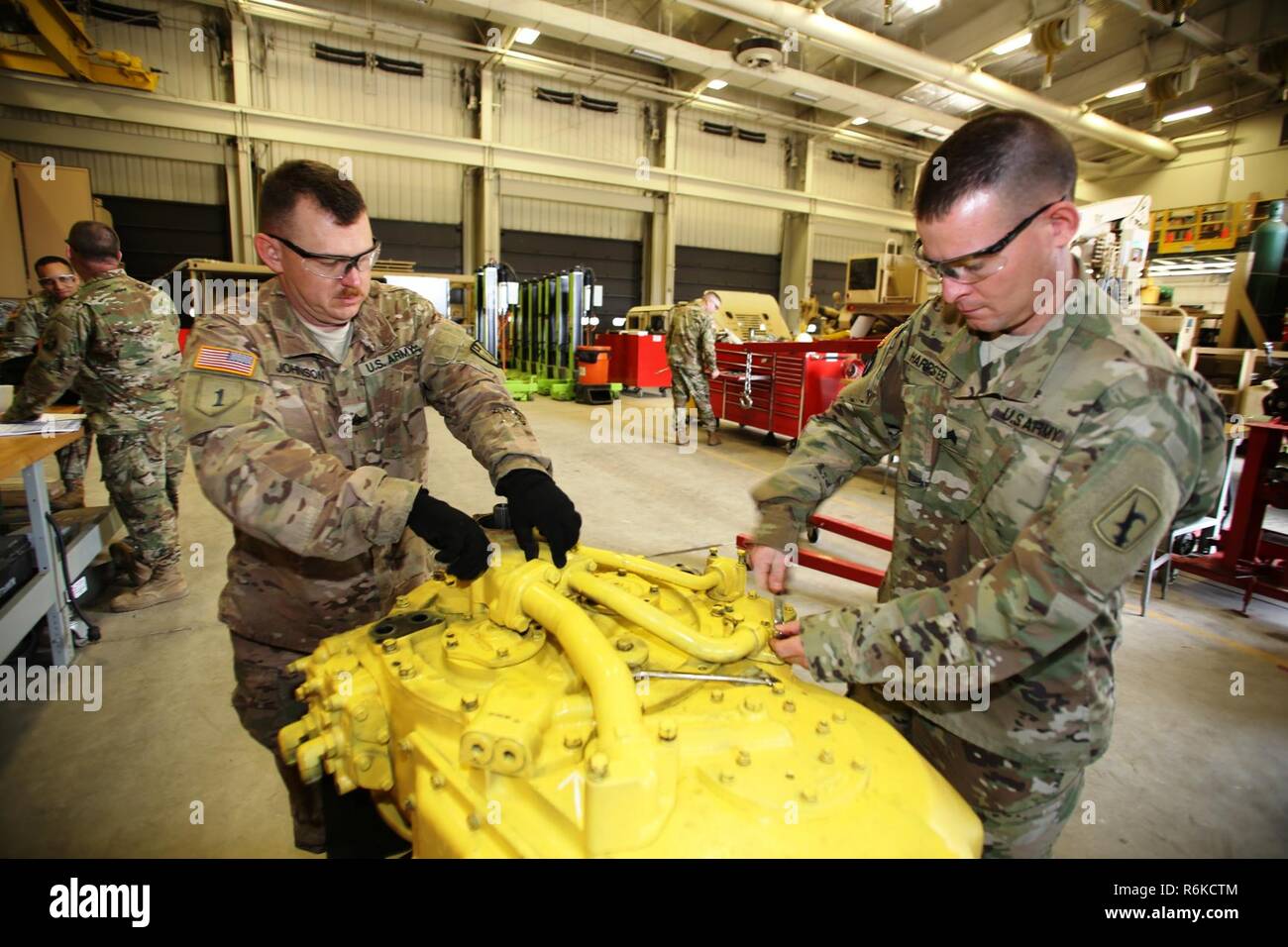 Army Oil Analysis Program High Resolution Stock Photography and Images ...