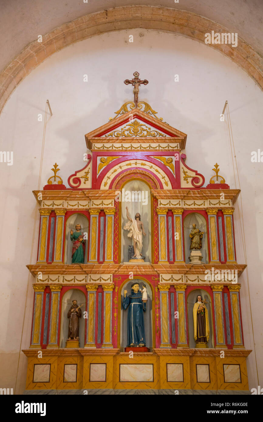 Retablo de san antonio hi-res stock photography and images - Alamy