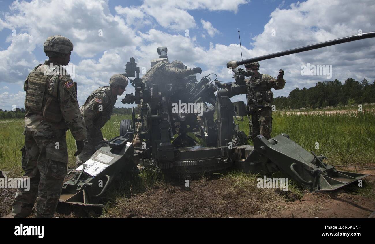 Paratroopers assigned to 1st Battalion, 319th Airborne Field Artillery ...