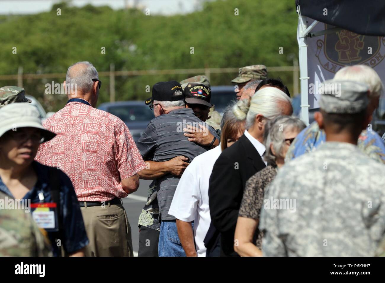 Attendees arrive for the Hawaii National Guard 50th Vietnam Memorial ...