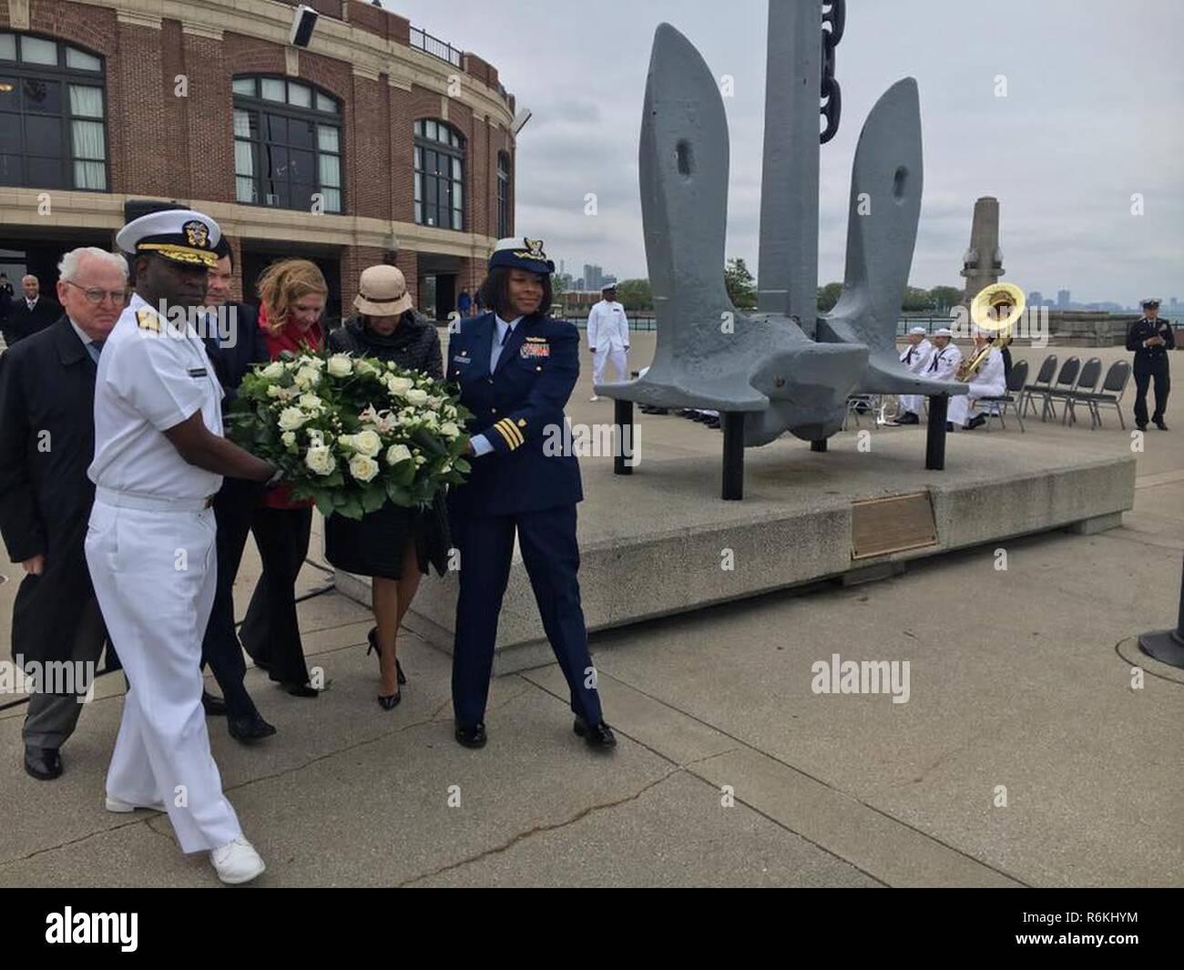 To honor those who perished in world war ii hi-res stock photography ...