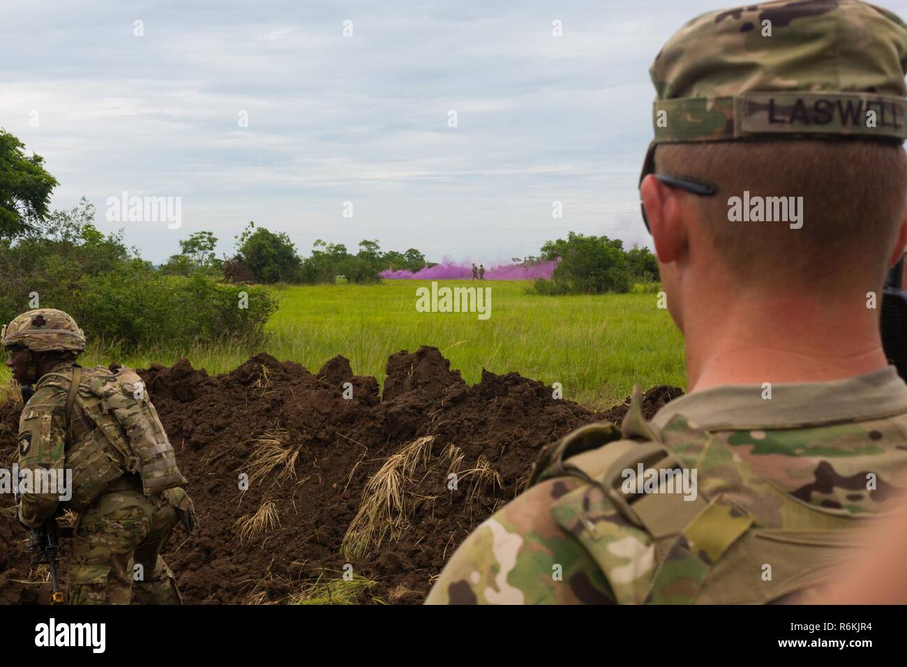 101st airbrone division hi-res stock photography and images - Alamy