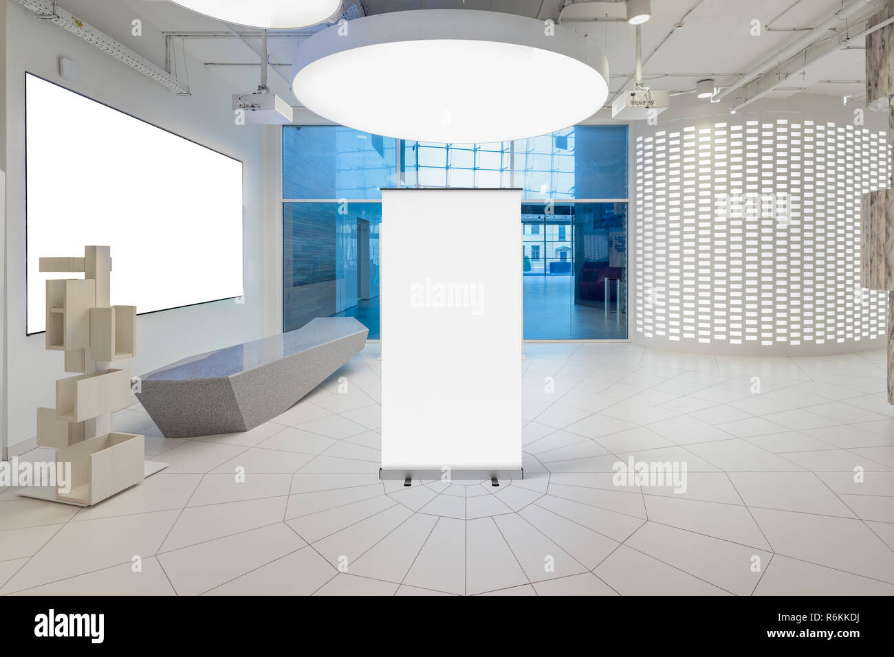 Interior of lobby in hi hotel hi-res stock photography and images - Alamy