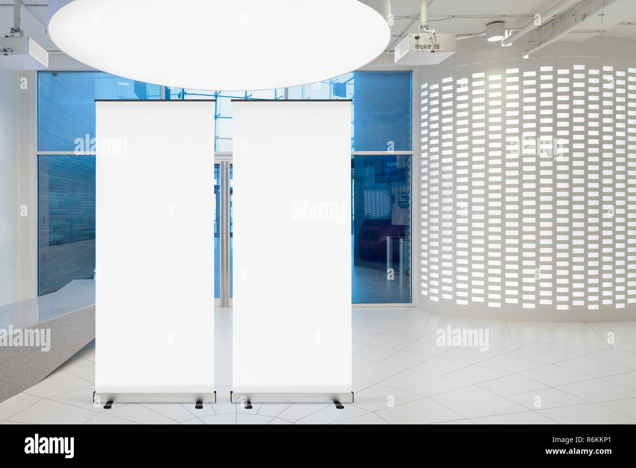 Interior of lobby in hi hotel hi-res stock photography and images - Alamy