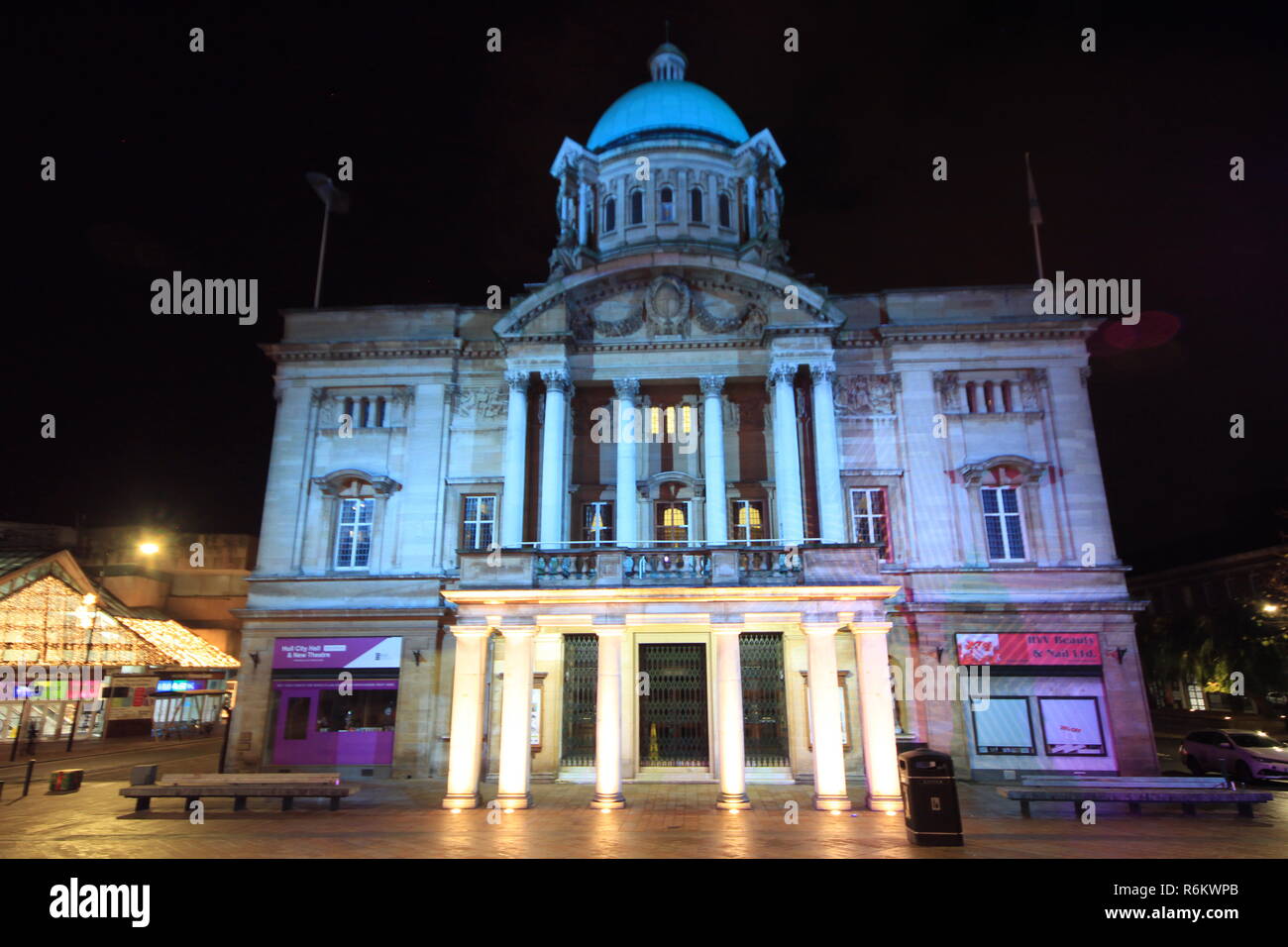 Queen Victoria Square, Hull Stock Photo - Alamy