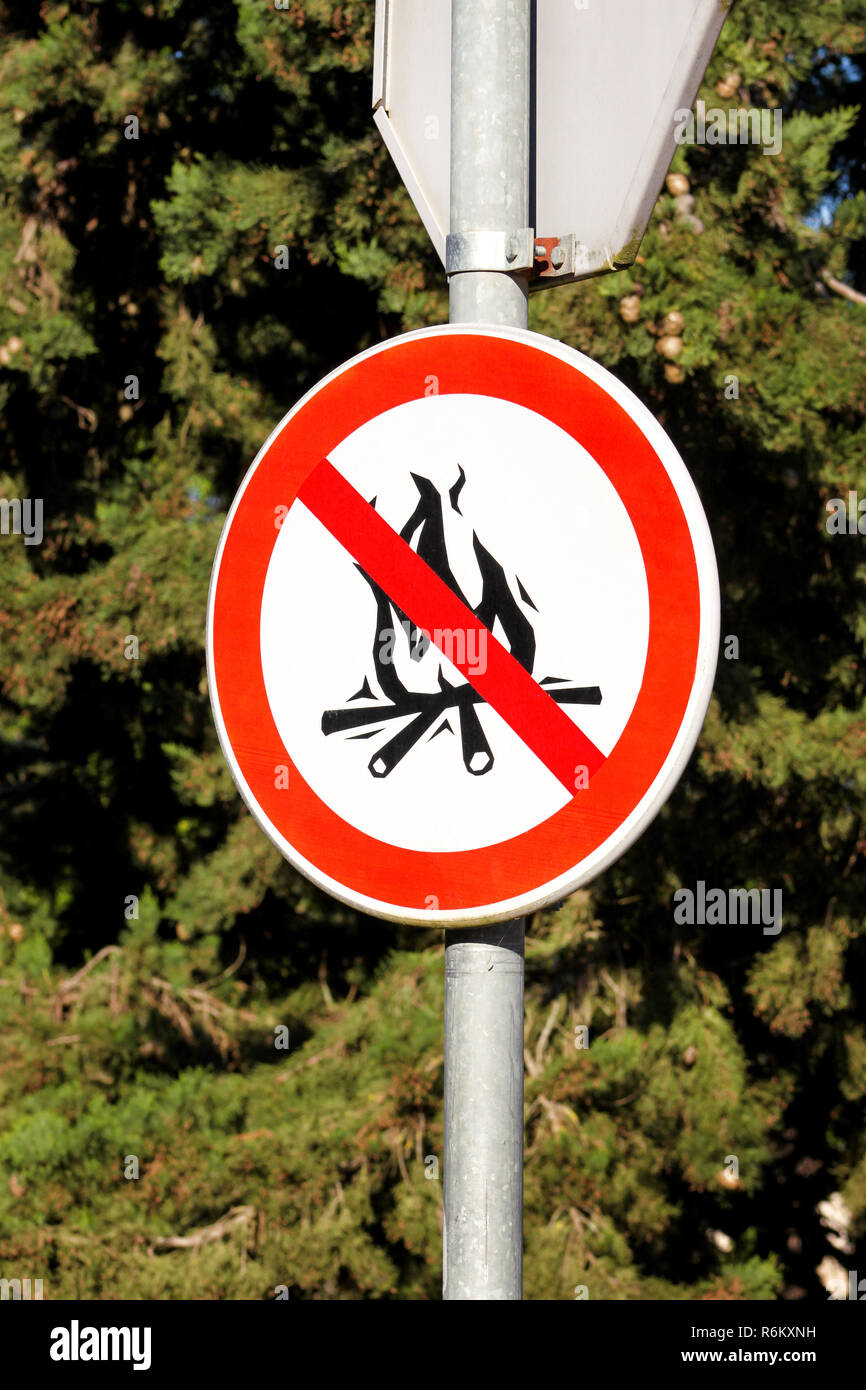 Sign or symbol no campfire, do not light a fire. No Campfires sign, in ...