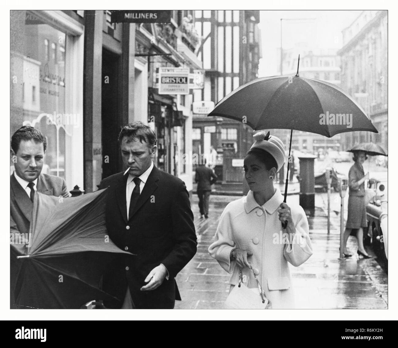 Elizabeth taylor richard burton actress Cut Out Stock Images & Pictures ...