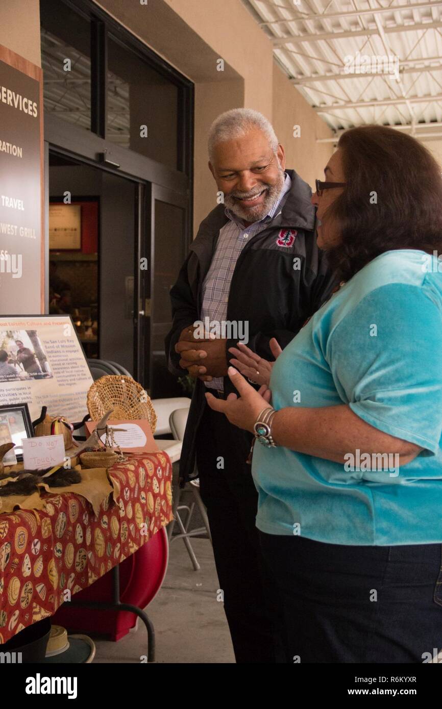 Luiseno hi-res stock photography and images - Alamy