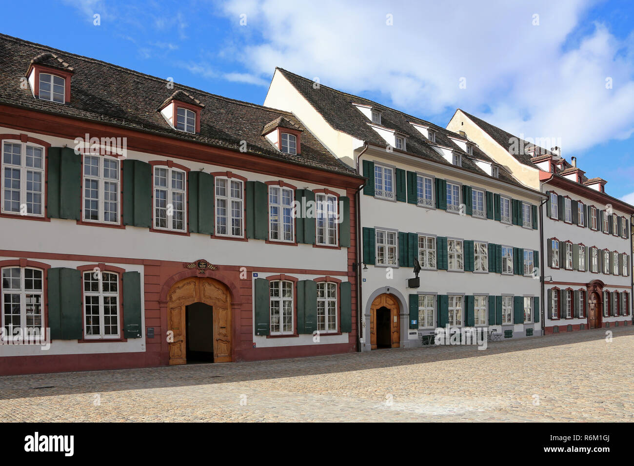 Zum isaak restaurant hi-res stock photography and images - Alamy